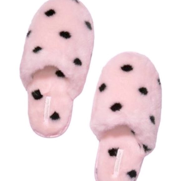 Victoria's Secret | Shoes | Victorias Secret Logo Plush Faux Fur Soft ...